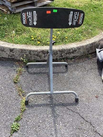 Ridgid Flip Top portable work support stand - Hash Auctions