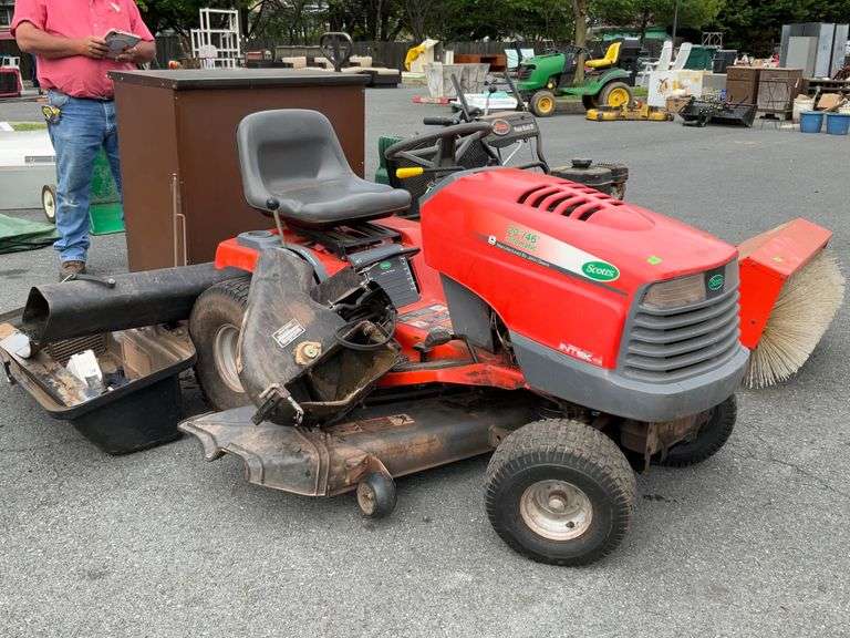 Scotts Riding Mower, bag catch unit, 20hp, 46” cut, buy for repairs or ...