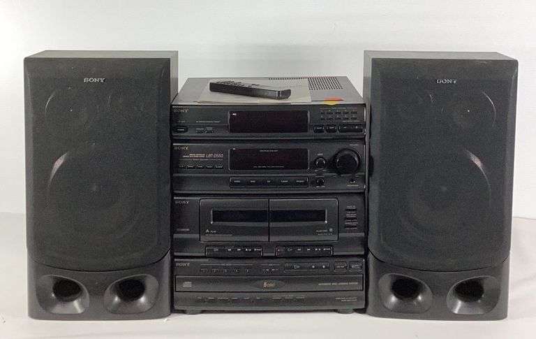 Sony Compact Hi Fi System, model number LBT-D550, works, with remote ...