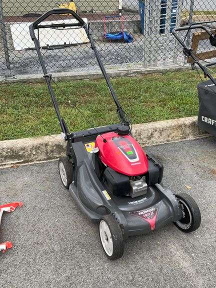 Honda Pushmower, model 217, Runs - Hash Auctions