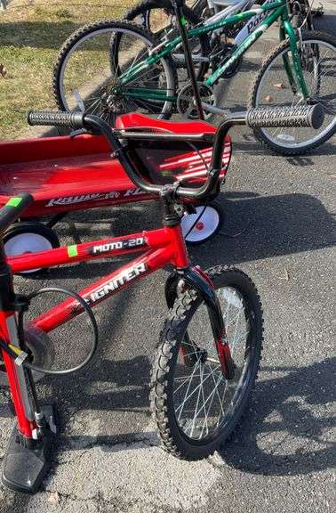Igniter moto-20 bike with Bontrager tire pump - Hash Auctions