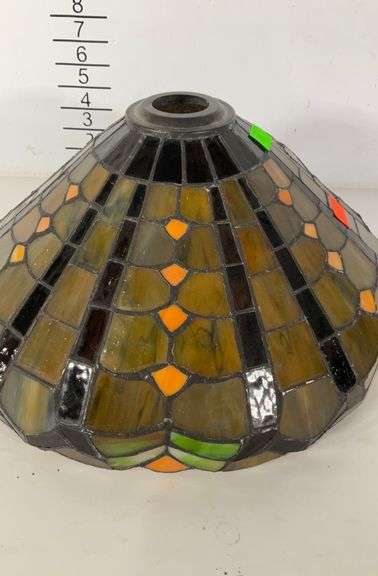 Leaded glass lamp shade - Hash Auctions