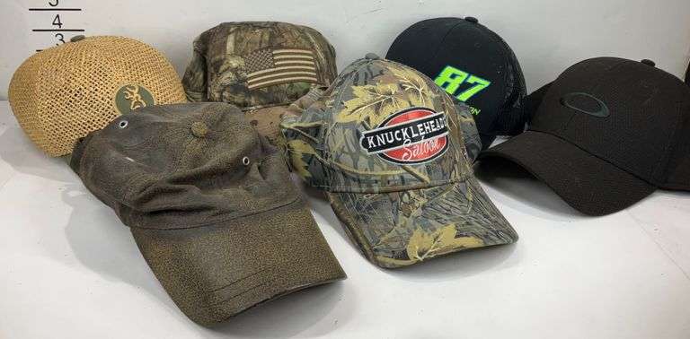 Six ball caps - Hash Auctions