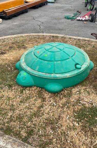 Turtle Kids outdoor covered Sand Box - Hash Auctions