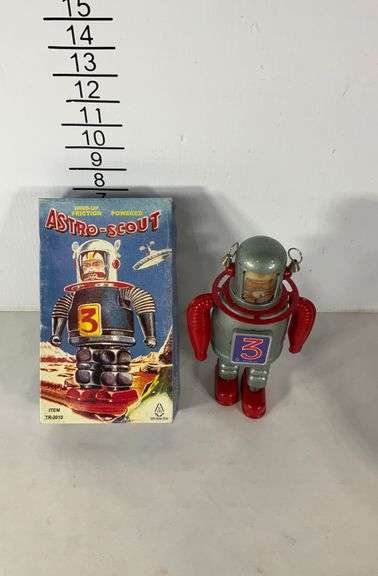 Astro-Scout wind up friction robot - Hash Auctions