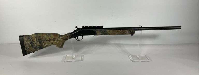Camouflage H&R single shot rifle, 223 Rem, Serial number CBA 122709 ...