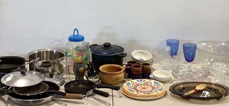 Group Kitchenware Lot, includes Pots, Pans, Plates, Mugs, and more ...