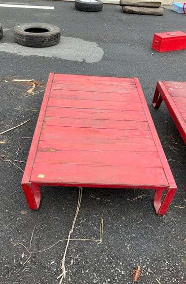 Industrial Platform Heavy angle iron made on Skid type runner feet with ...