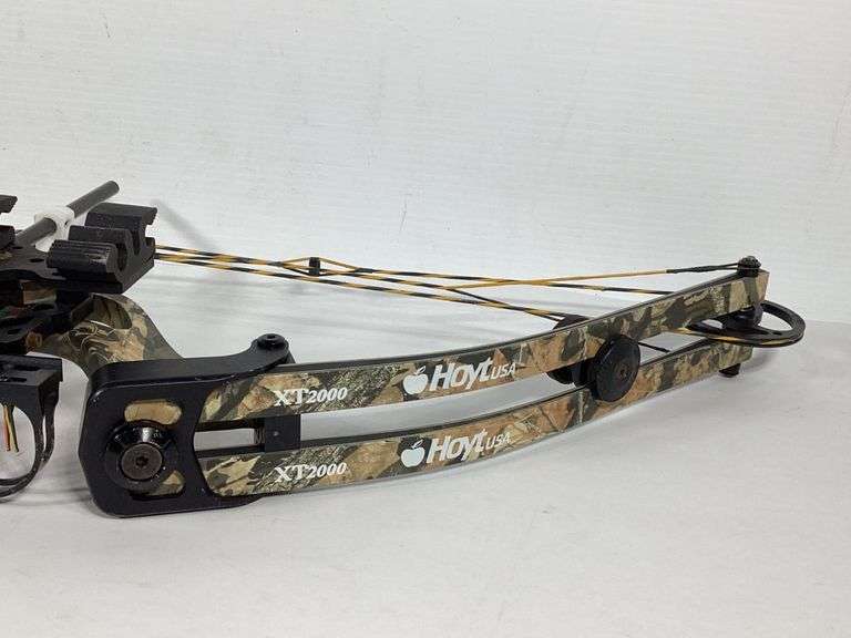 Hoyt XT2000 Compound Bow w/ Mountable Quiver - Hash Auctions