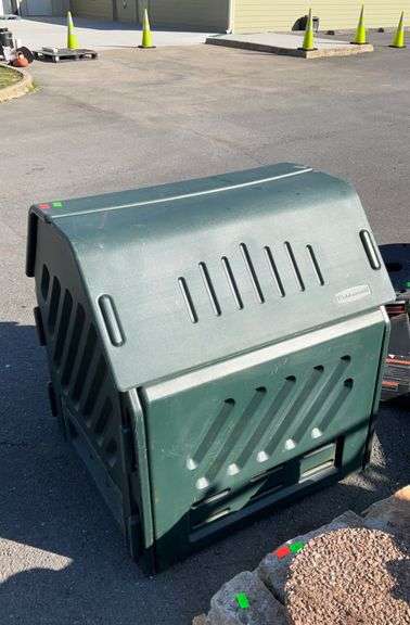 Rubbermaid Composting Bin, 36x32x38” high - Hash Auctions