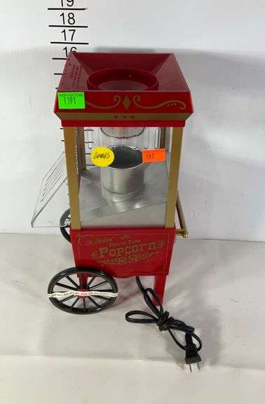 Old Fashion movie time popcorn popper - Hash Auctions