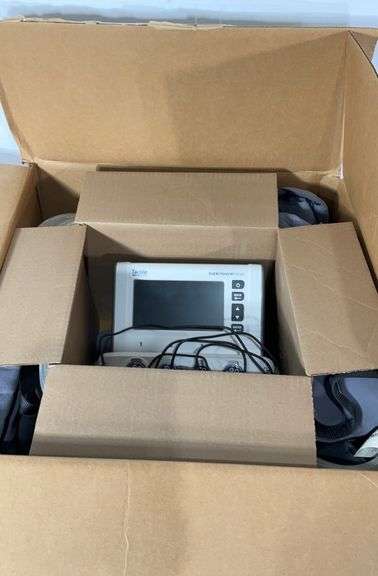 Tactile Medical Pneumatic Compression device, in box - Hash Auctions