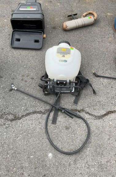 Smith backpack sprayer 4gal. - Hash Auctions