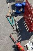 Tools, rake, hoe tool,looper, mallet, and hedge shears - Hash Auctions