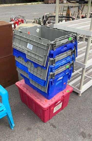 Seven commercial type shipping container totes - Hash Auctions