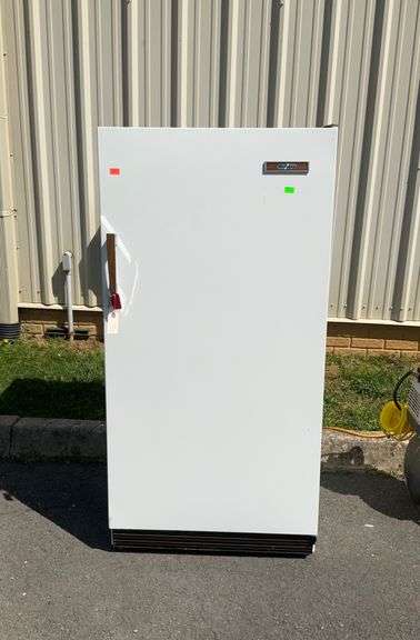 Holiday Upright Freezer, 15.2 Cu.ft. Clean working ready for your home ...