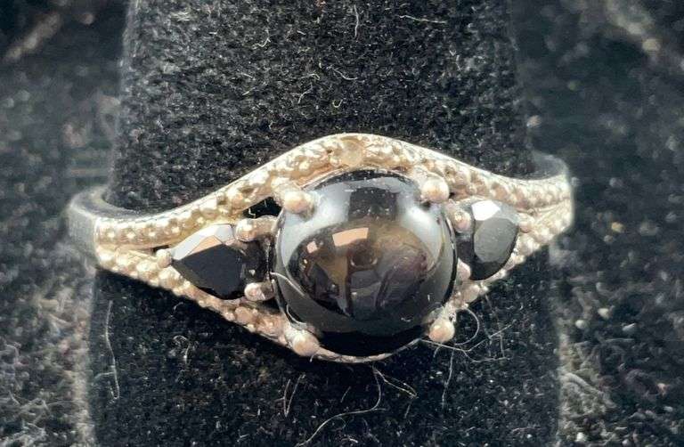 Sterling silver ring size 10 - Hash Auctions