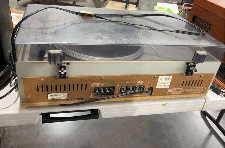 Magnavox integrated audio system, works - Hash Auctions