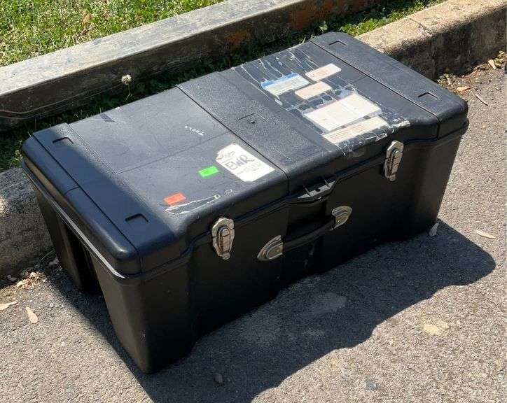 Contico latch storage box 31”long x 15”wide (sc:b3) - Hash Auctions