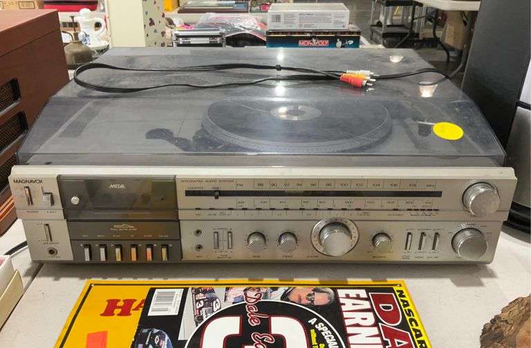 Magnavox integrated audio system, works - Hash Auctions