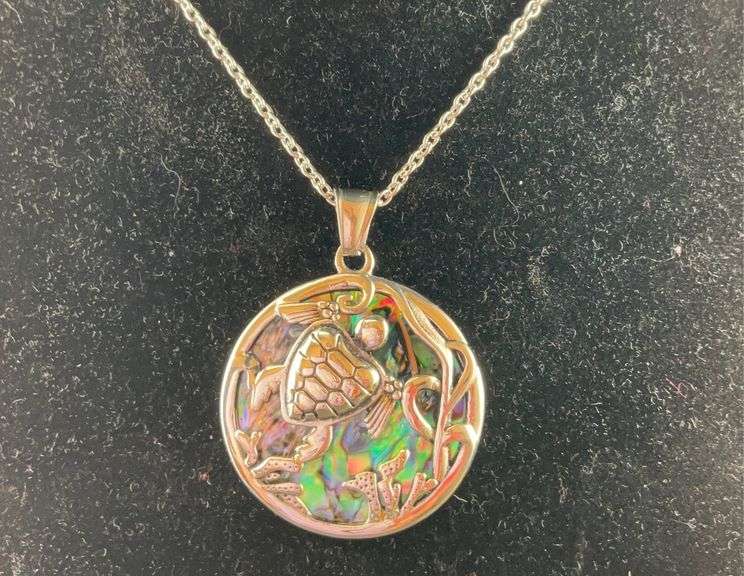 Abalone shell turtle pendant with 20in stainless chain - Hash Auctions