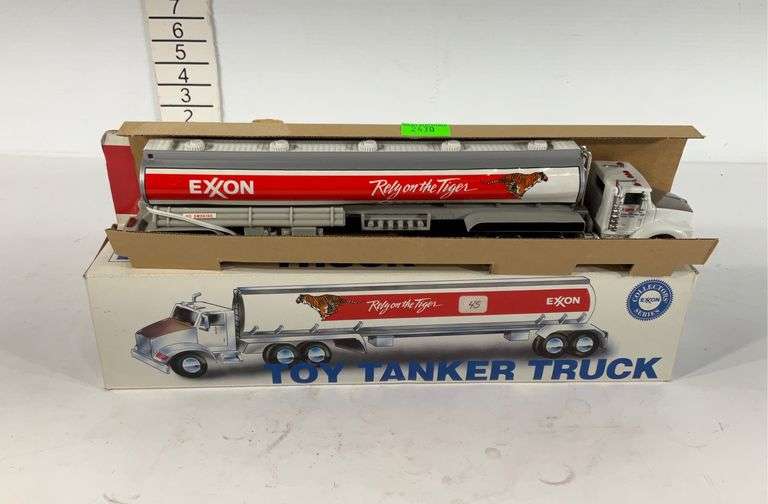 Toy tanker truck, EXXON rely on the tiger with box - Hash Auctions