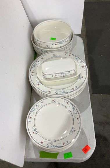 Mikasa Intaglio dinnerware, includes eight appetizer plates, seven ...