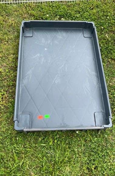 Poly tray 37”L x 26”W - Hash Auctions
