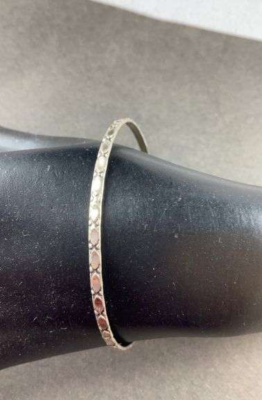 Sterling Silver Bangle Bracelet 5.9 grams Sterling Silver - Hash Auctions