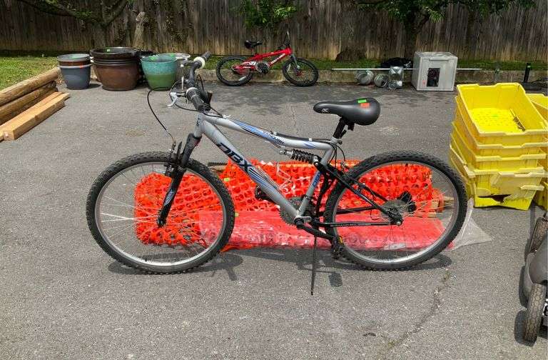 DBX Vanquish bike - Hash Auctions