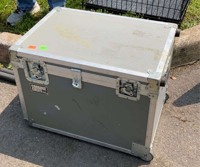 Cabbage Cases. Wheeled Storage case, 26x18x19” high - Hash Auctions