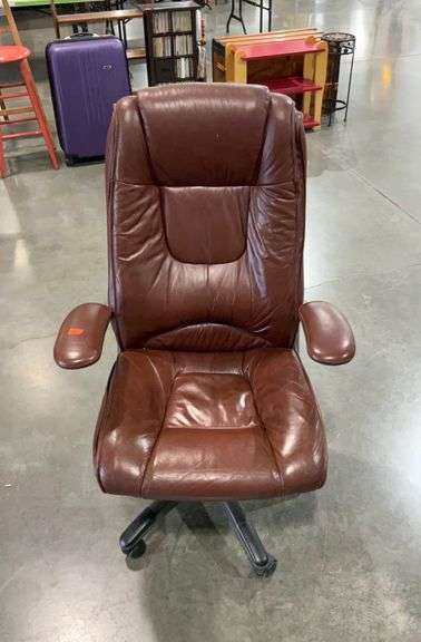 Lane leather office chair - Hash Auctions