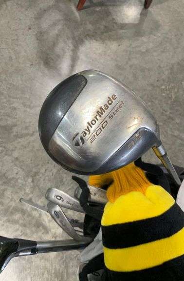 IZZO golf bag with right handed clubs. TaylorMade drivers,and Arnold ...