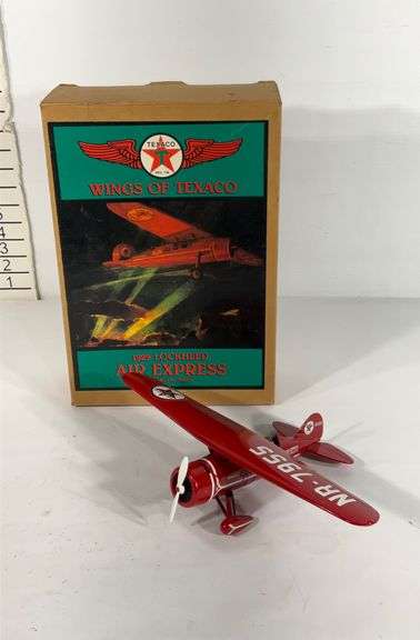 Texaco 1929 Lockheed air express model plane in box - Hash Auctions