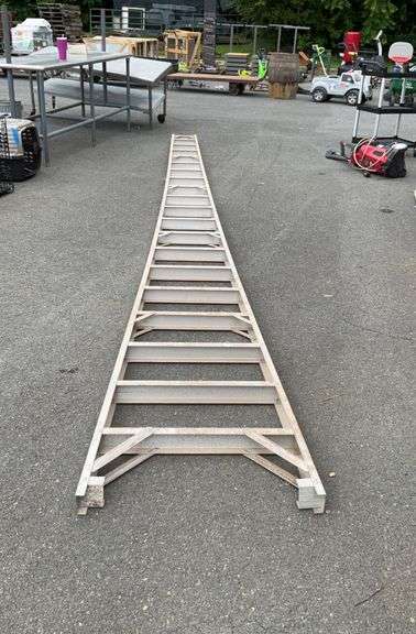 Stokes aluminum 20ft ladder - Hash Auctions