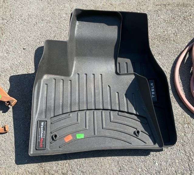 Weathertech Floor mats - Hash Auctions