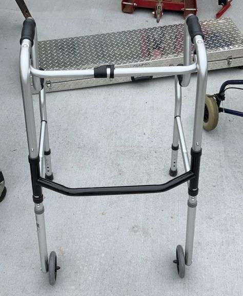 Drive aluminum walker - Hash Auctions