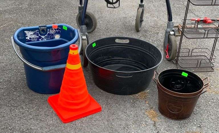 Collapsible cone, metal buckets, poly tub, poly bucket - Hash Auctions