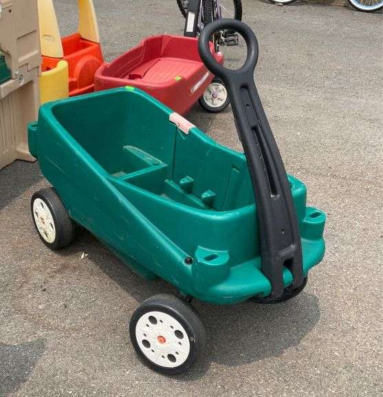 Childs poly Wagon green color - Hash Auctions