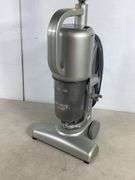 Euro-Pro X 900W Vacuum (works) - Hash Auctions