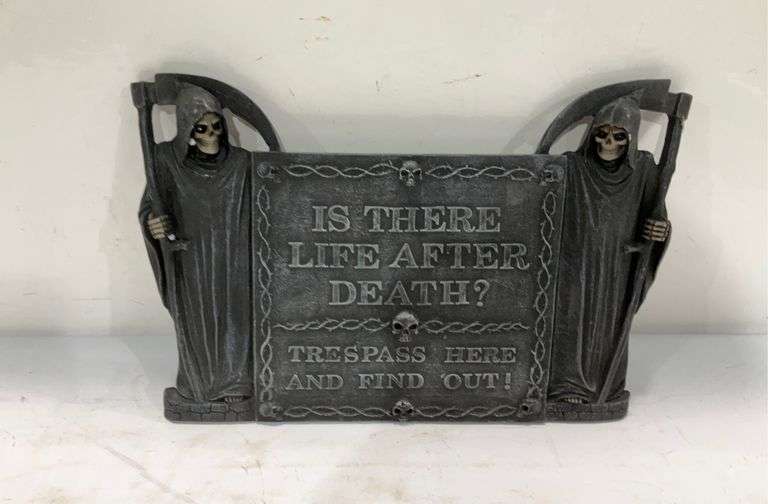 Grim reaper wall hanging sign - Hash Auctions