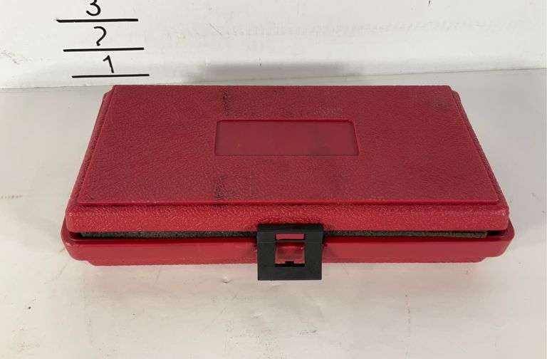 Torque wrench kit in case - Hash Auctions