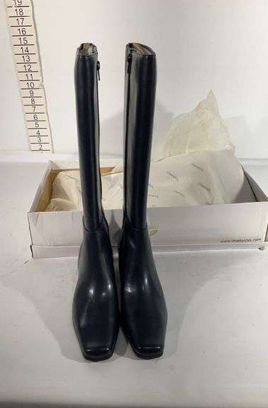 Chadwick boots, size 7 - Hash Auctions