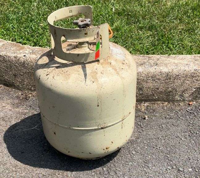 Propane tank, empty - Hash Auctions