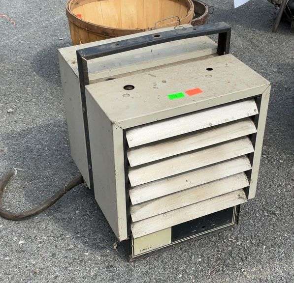 Singer electric Heater for parts or repairs. - Hash Auctions