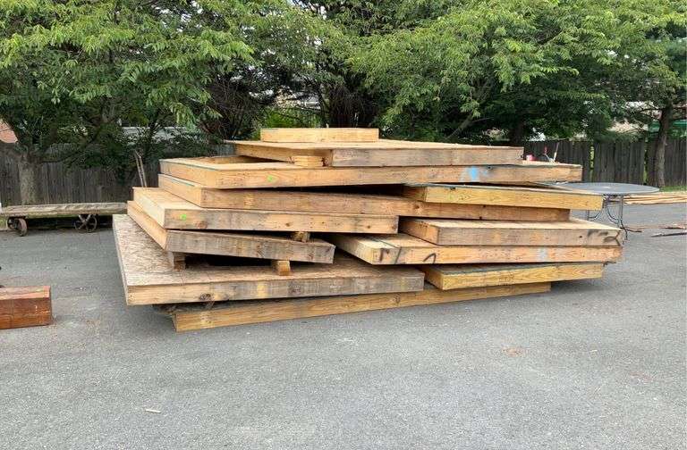 Building Material Wall panels, 2x6” board framed with OSB Board covered ...