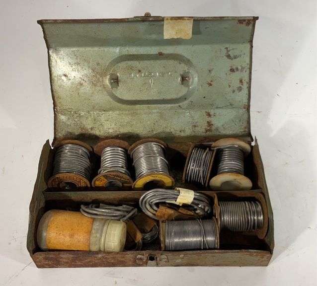 Box of soldering wire - Hash Auctions