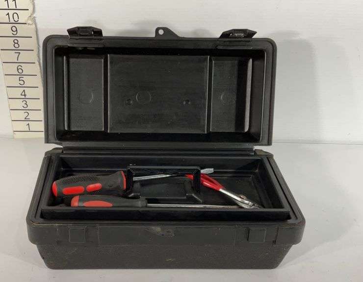 Tool master tool box with some tools - Hash Auctions