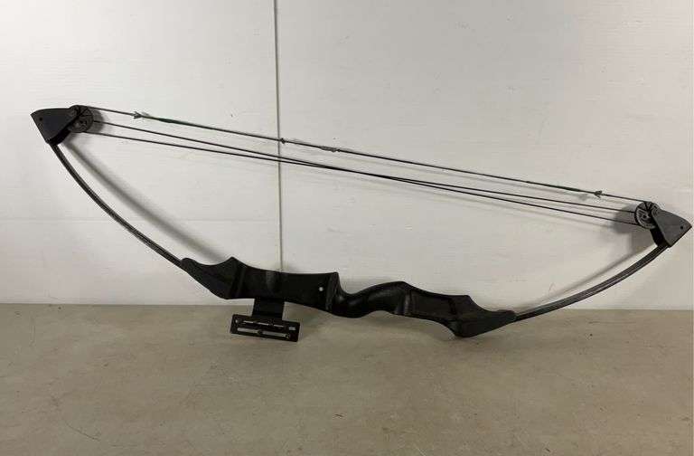 Bear Archery compound bow 32in string length bear black mag bow - Hash ...