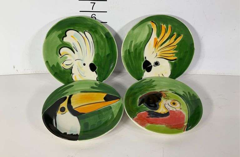 4 pottery barn parrot plates. - Hash Auctions